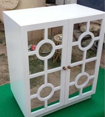 Mirrored Dorm Room Console | Expertly Curated Dorm Room Interior ...